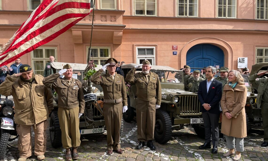 May 8th 1945: The day World War II ended in Europe - celebrating V-E ...